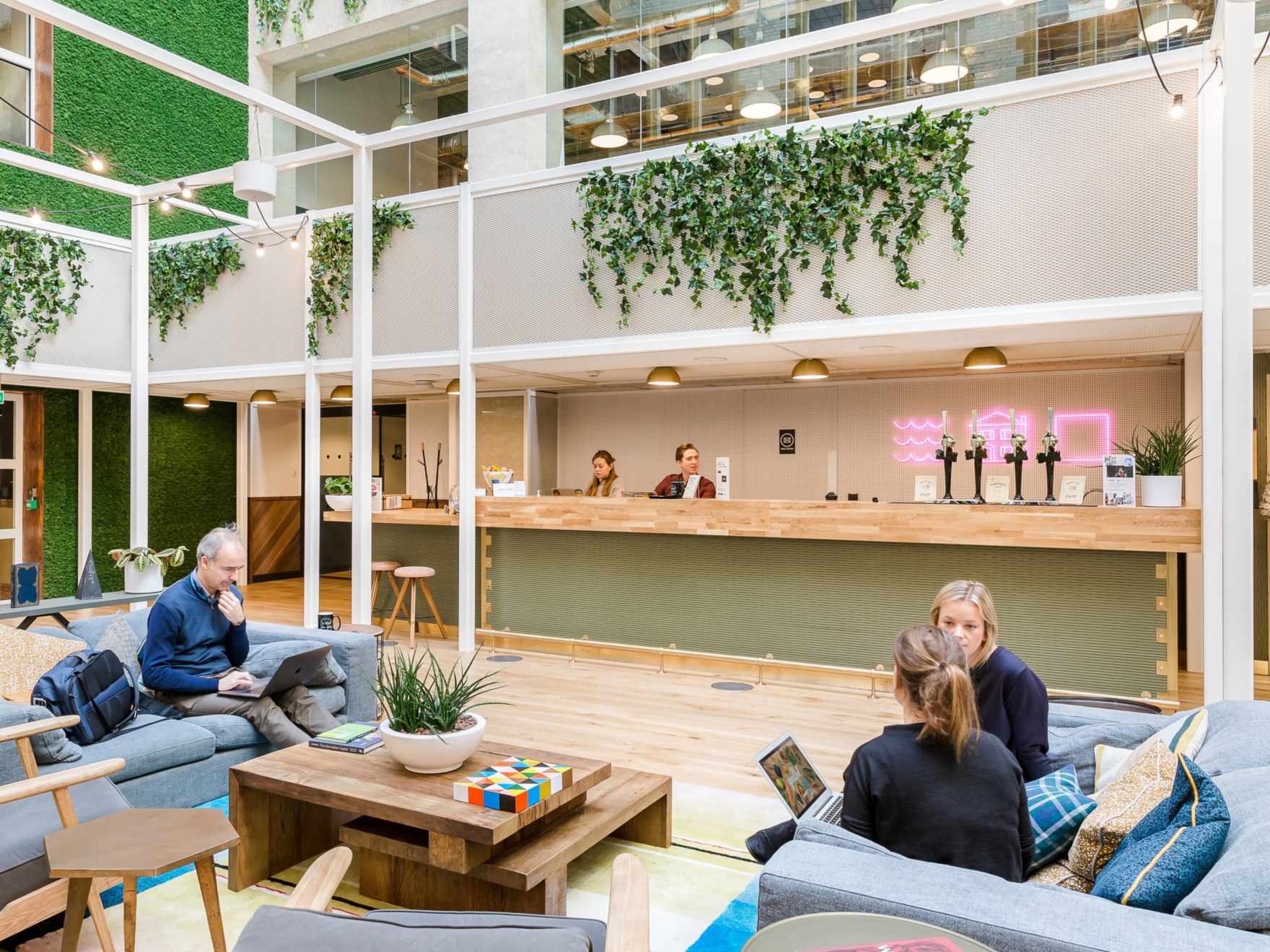 What Is Coworking and How Does It Work? | Oktra