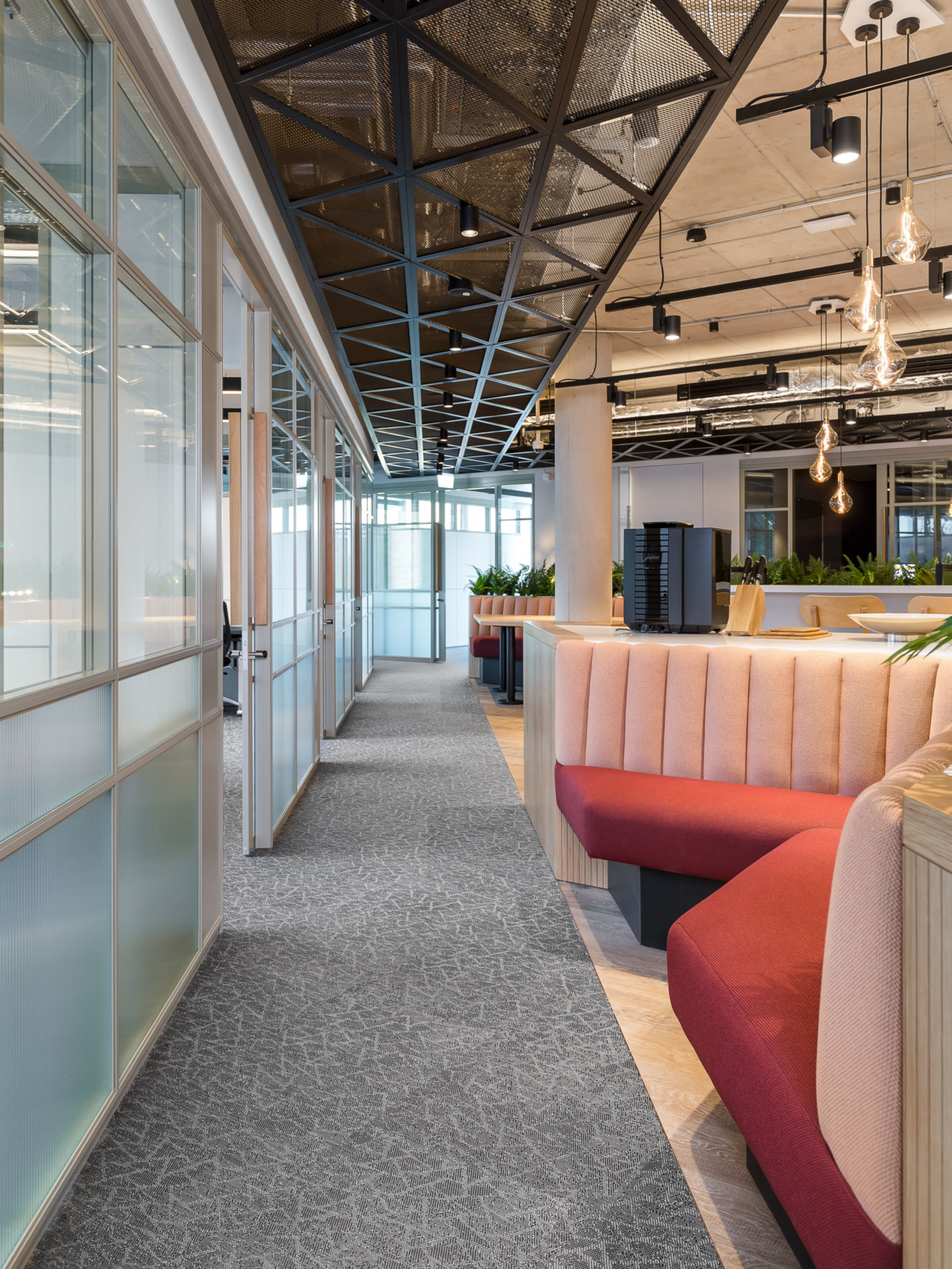 Fora Cat A and Cat B Coworking Case Study | Oktra