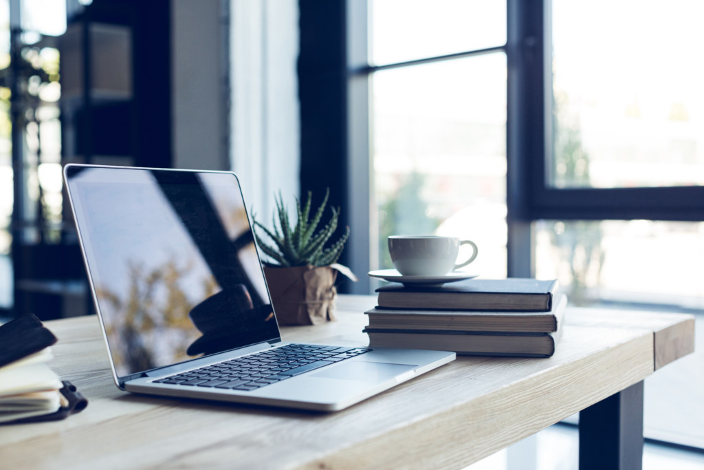 How to Work from Home: Creating Productive Workspace | Oktra
