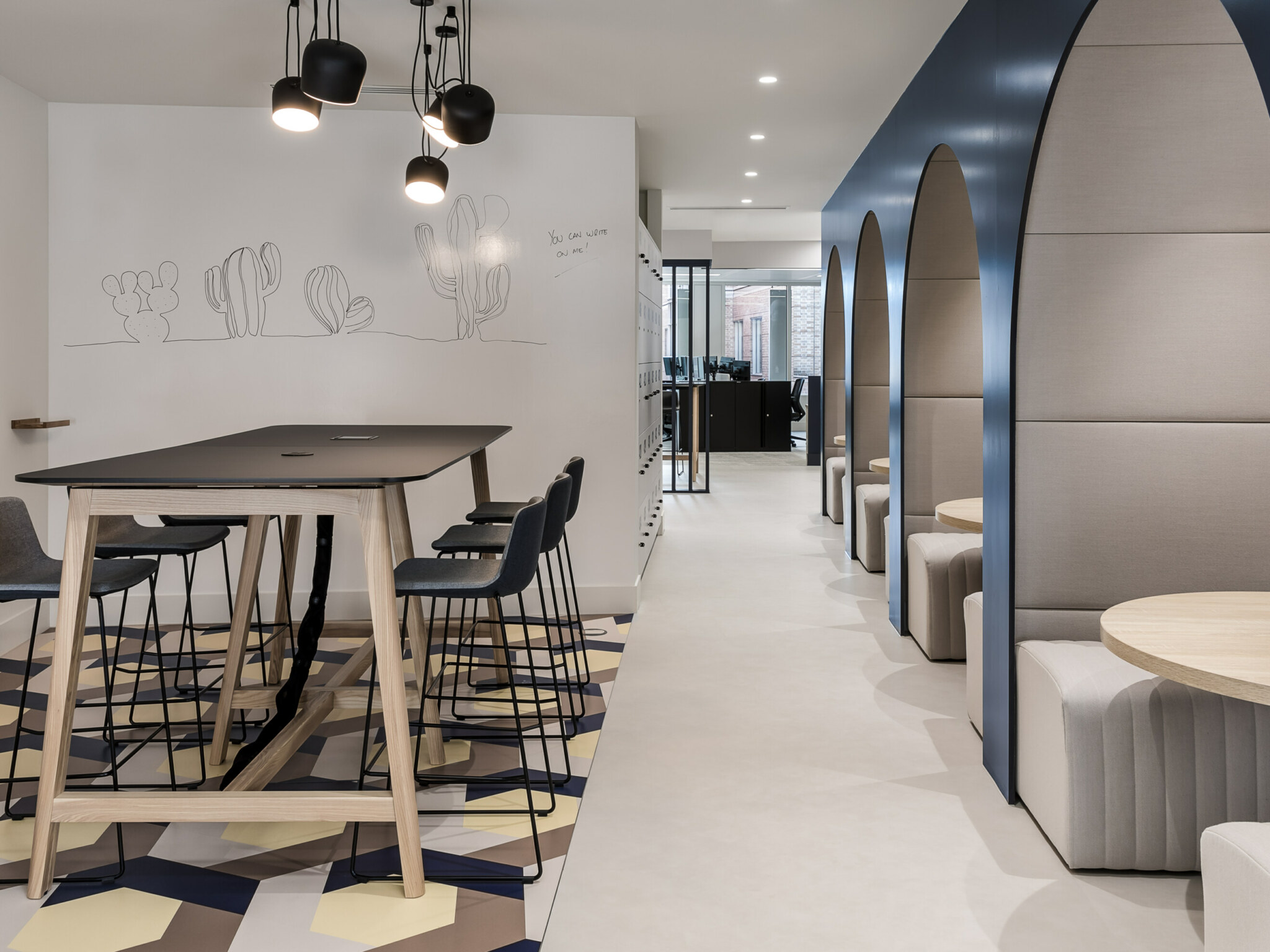 Crowe UK LLP – Cat B Fit Out | Office Design for Financial Firms