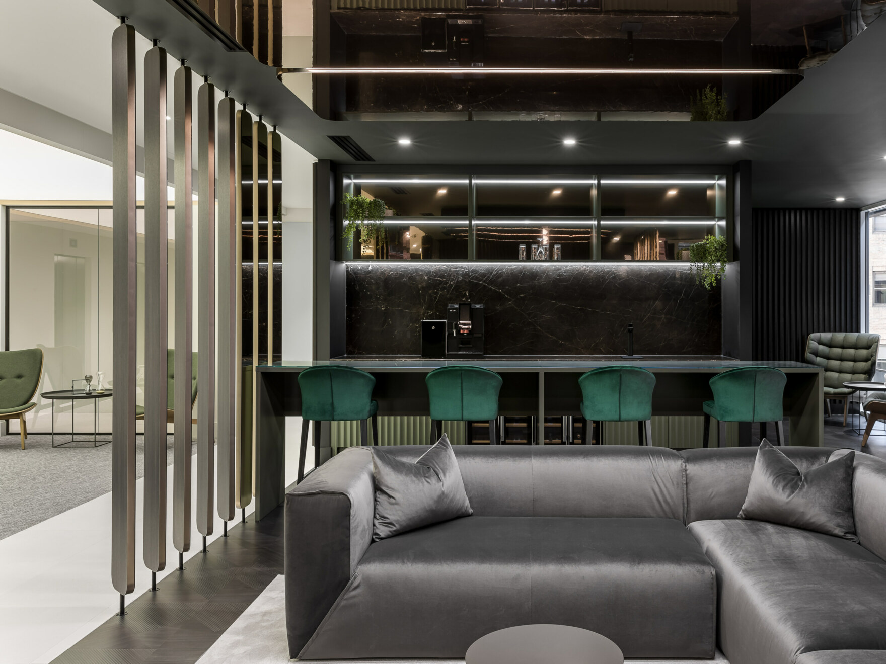 Crowe UK LLP – Cat B Fit Out | Office Design for Financial Firms