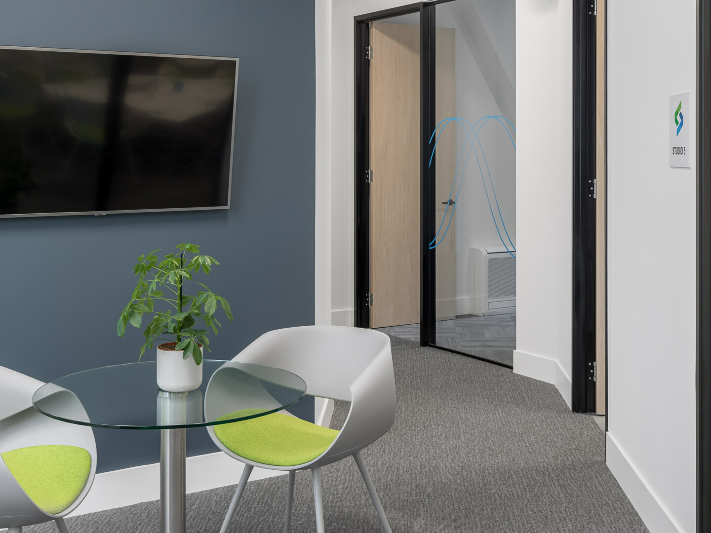 Schlesinger Group Viewing Facility Cat B Fit Out | Oktra Case Study