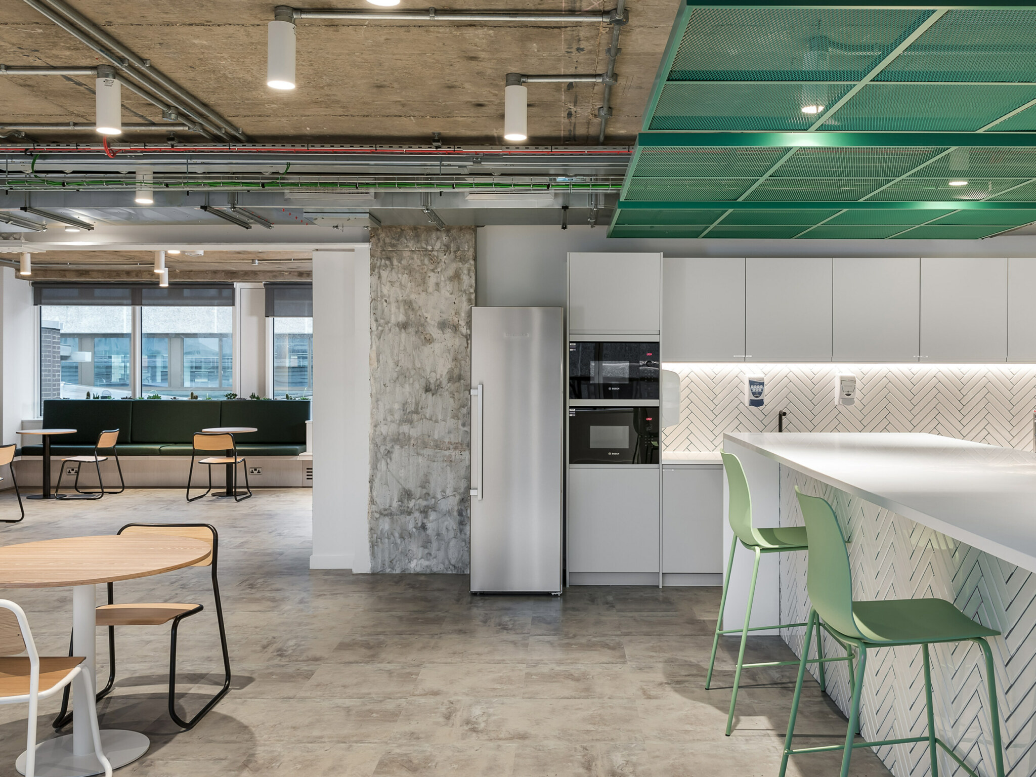 Cat B Fit Out for Network Rail’s New London Office | Oktra