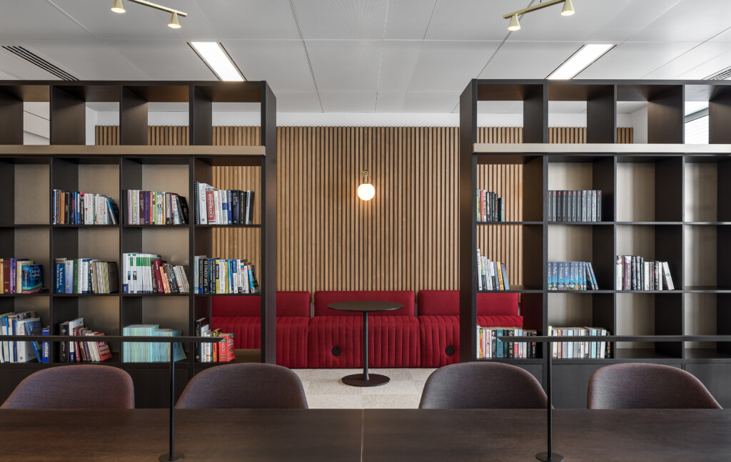 How to Design an Office for an Insurance Company | Oktra