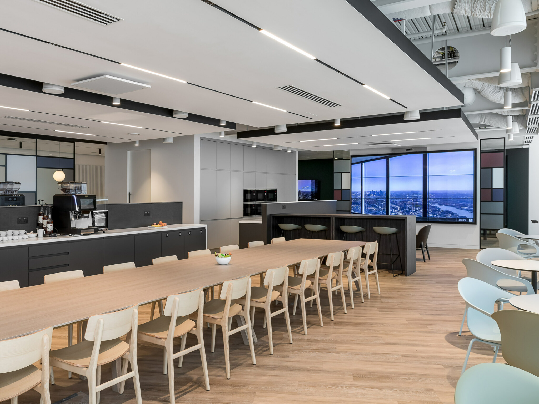Office Design in 22 Bishopsgate for RGA | Oktra Case Study