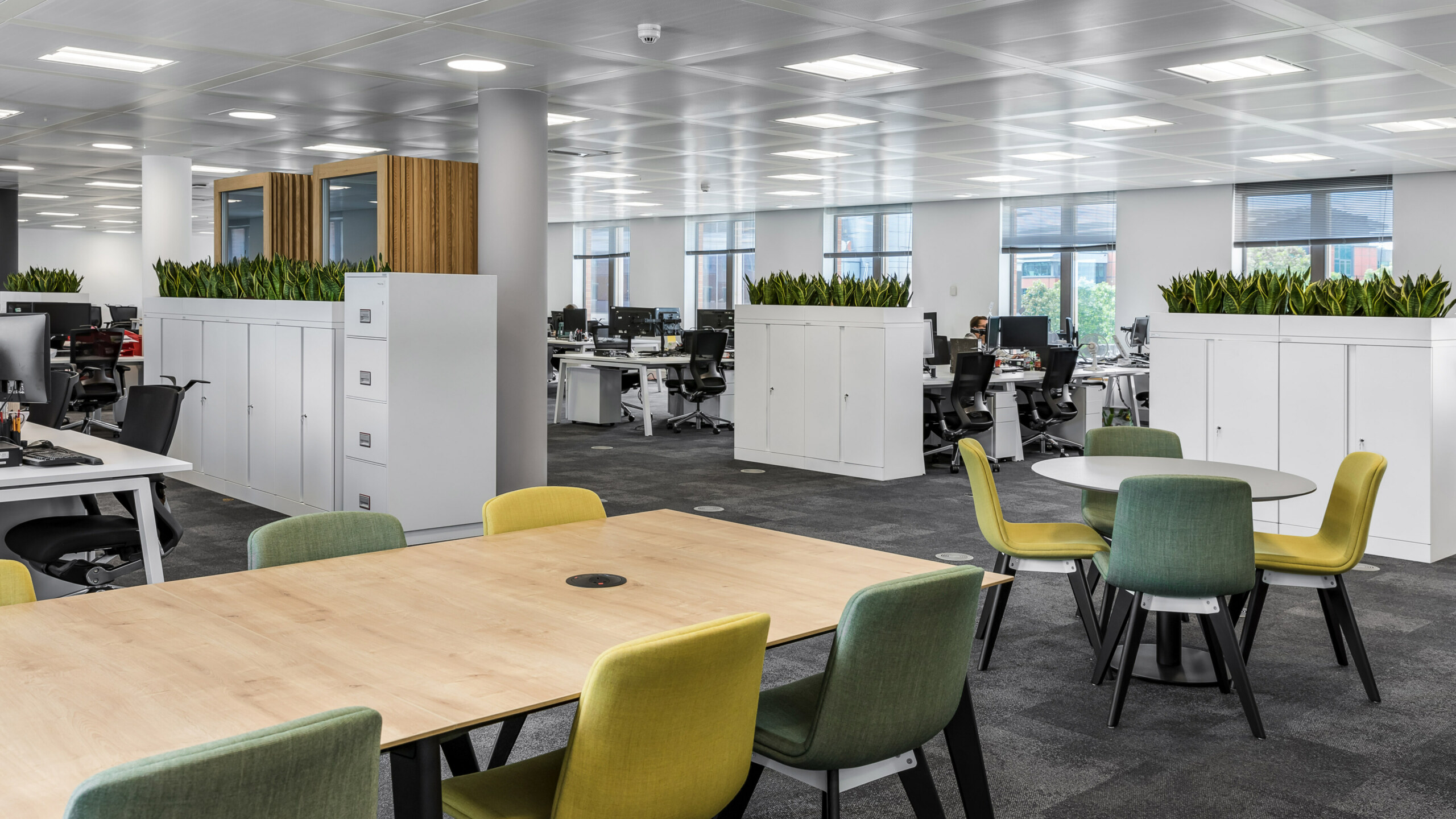 How to Design an Office for an Insurance Company | Oktra