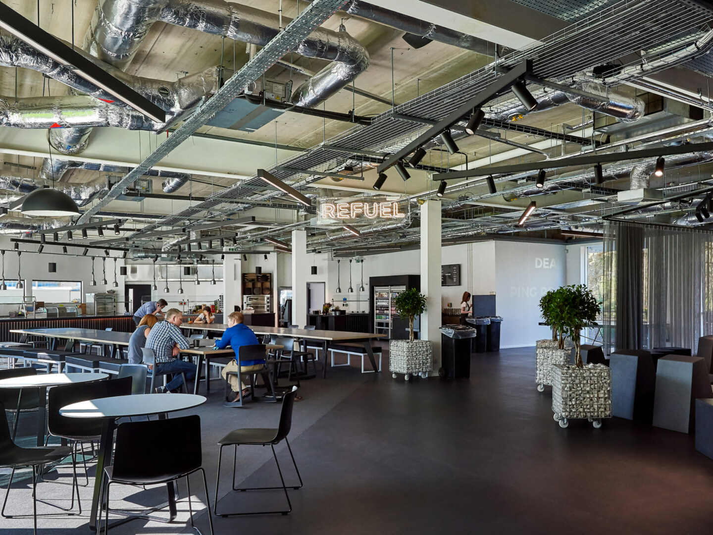 How to Design an Office for a Big Brand | Oktra