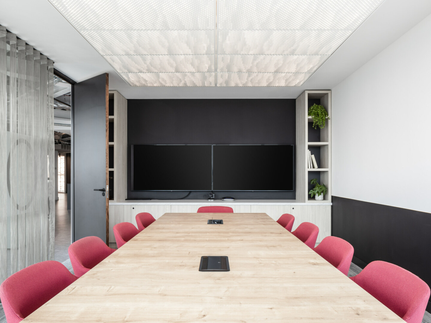 Birmingham Office Design for Legal Firm - Capsticks | Oktra