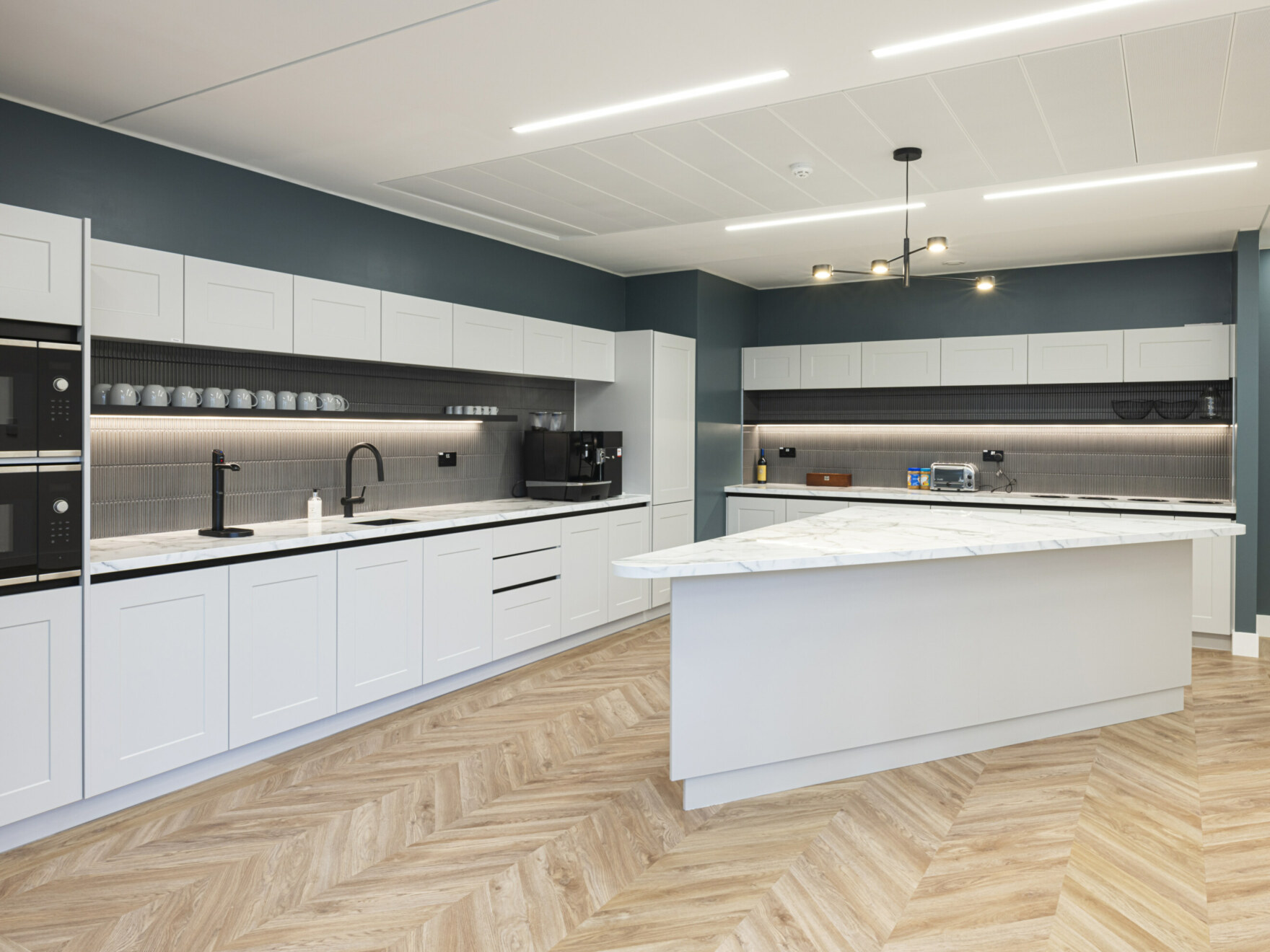 Cat B Fit Out for Financial Firm Arini | Oktra Case Study