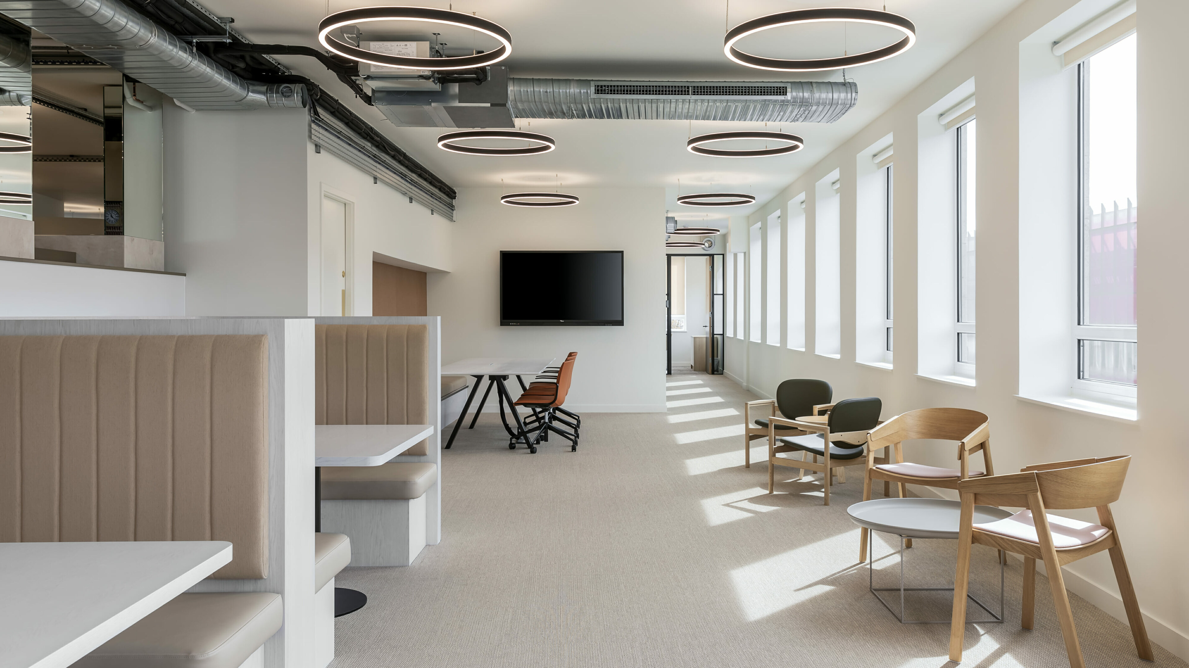 4 Innovative Fintech Office Designs | Oktra