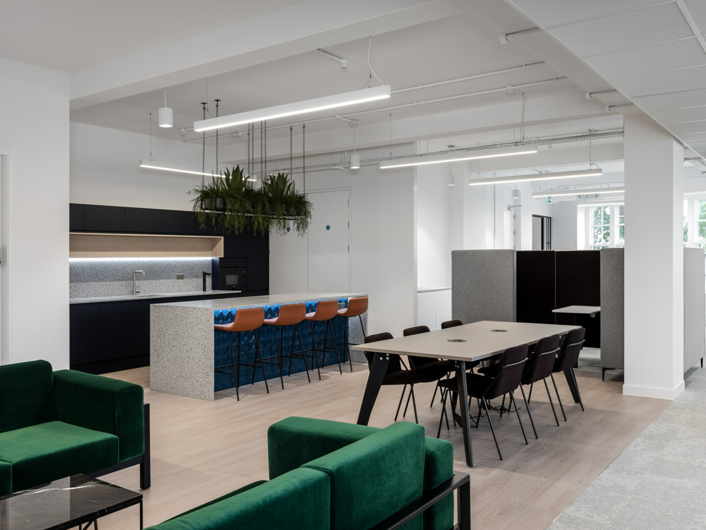 Cat A+ Fit Out of The Corner Building for RE Capital