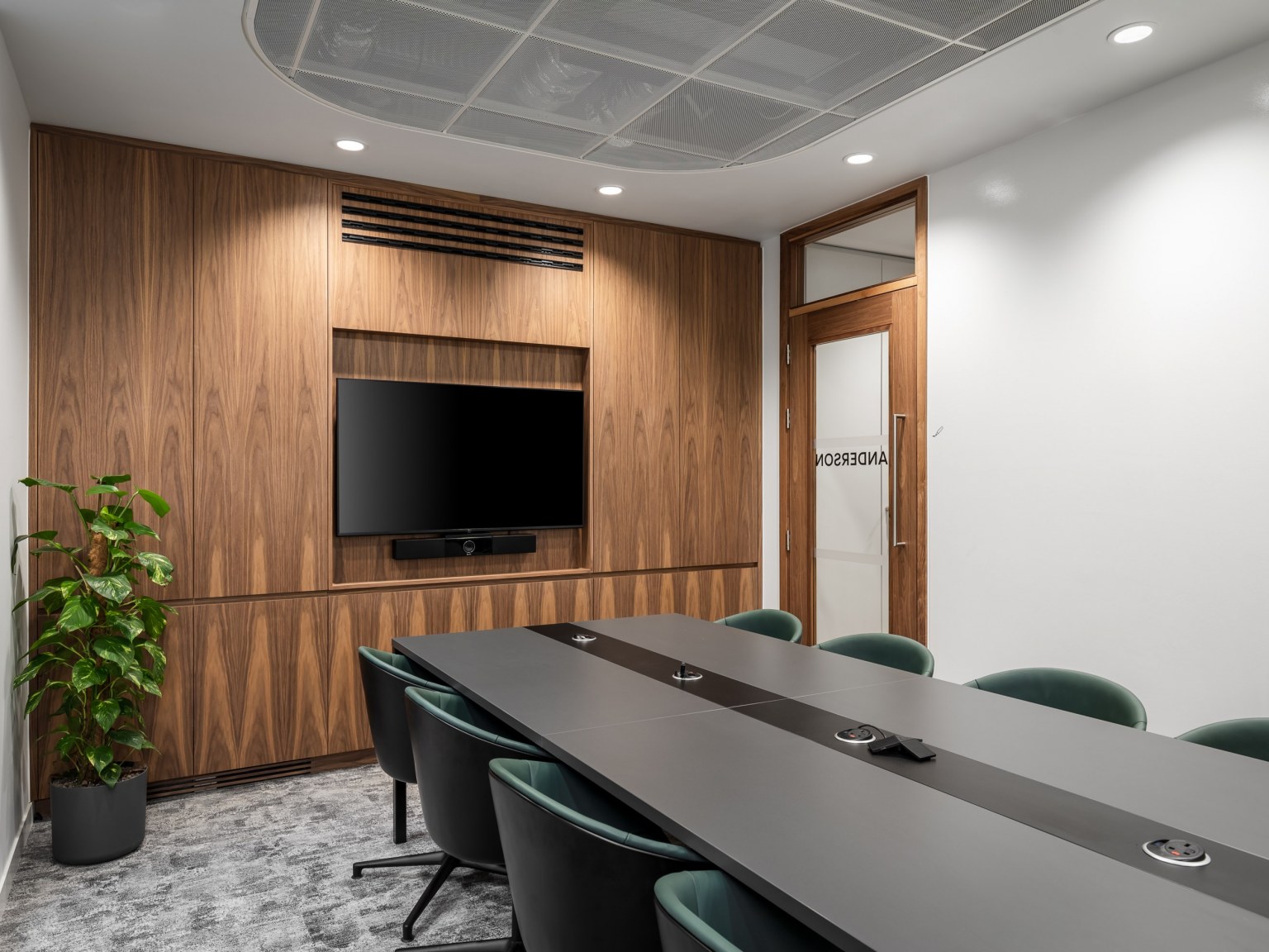 Office Design for Auto Trader | Oktra Case Study