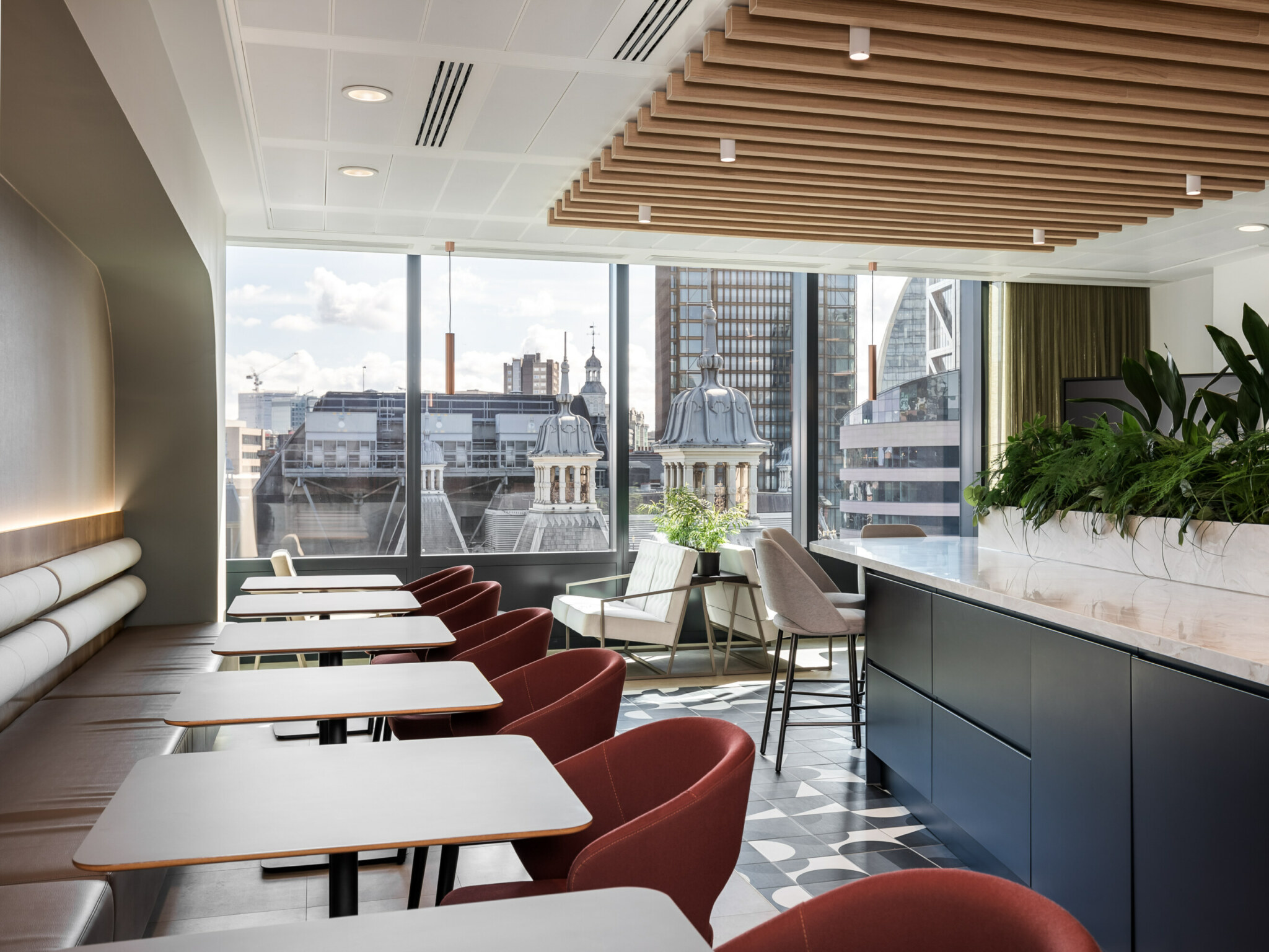 Office Fit Out in London for Banking Firm LBBW | Oktra Case Study