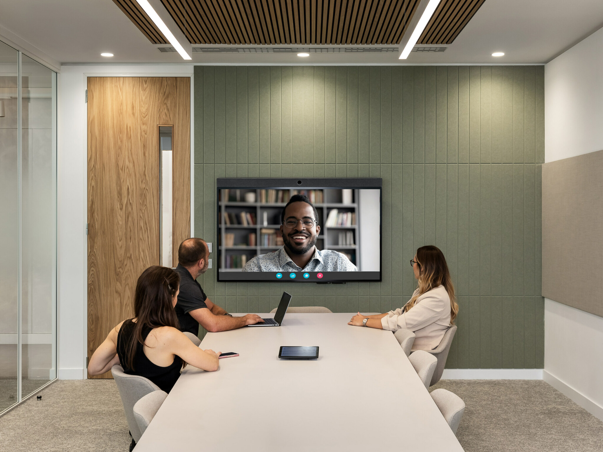 The Hybrid Workplace | Resource Page | Oktra