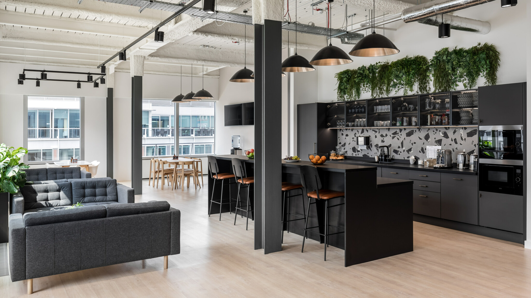 Cat B Fit Out for Gravity Media | Oktra Case Study