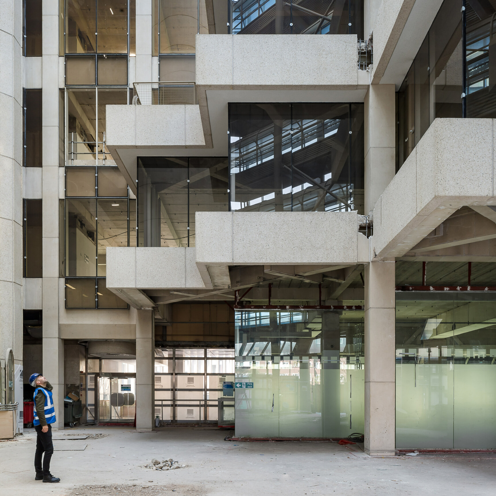 Large-Scale Design and Build Projects | Oktra