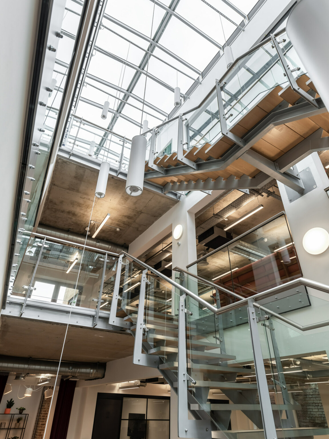 Production Studio Design for UNIT9 | Oktra Case Study