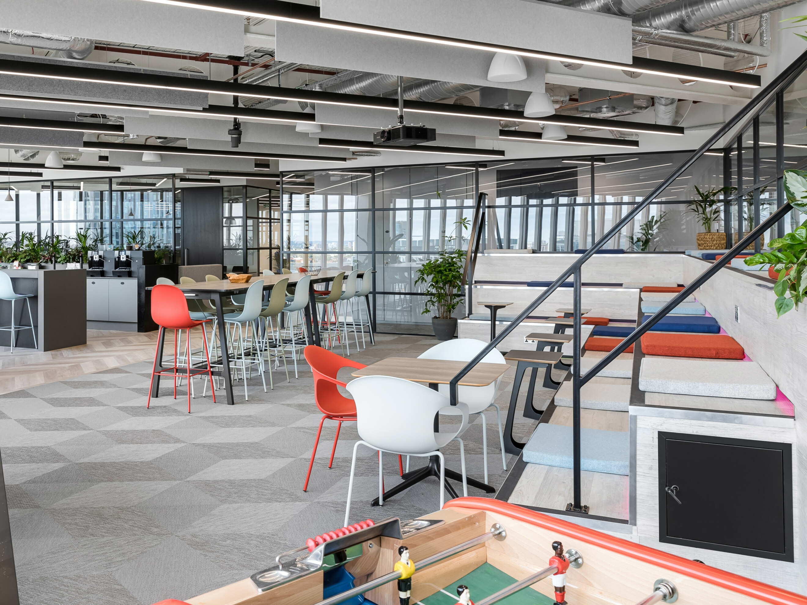 Designing for Collaboration: 4 Ideas for Creating a Collaborative Workspace
