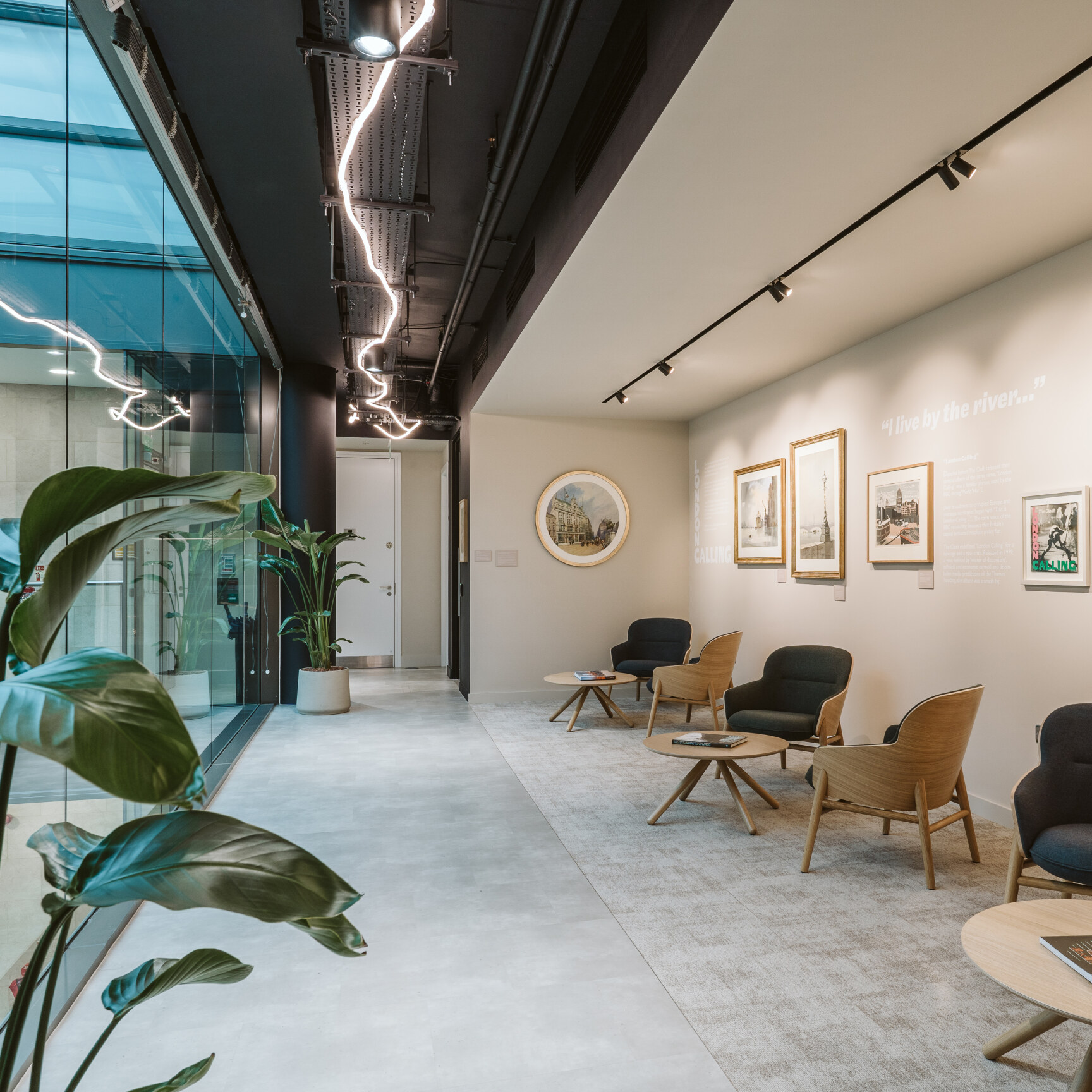 Luxury Office Design: How to Elevate Your Workspace | Oktra