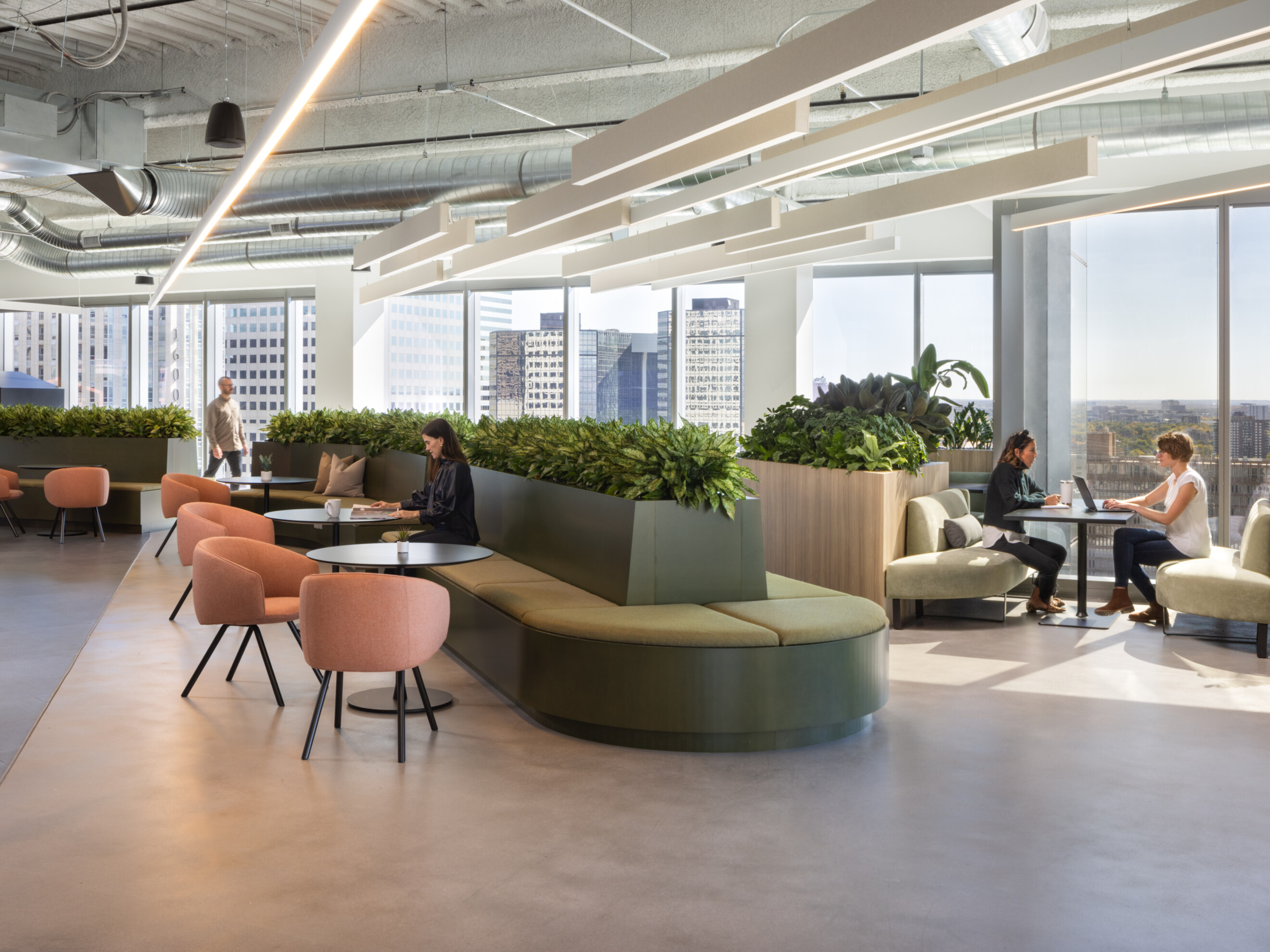 What is Agile Workspace Design? 3 Dynamic Office Examples