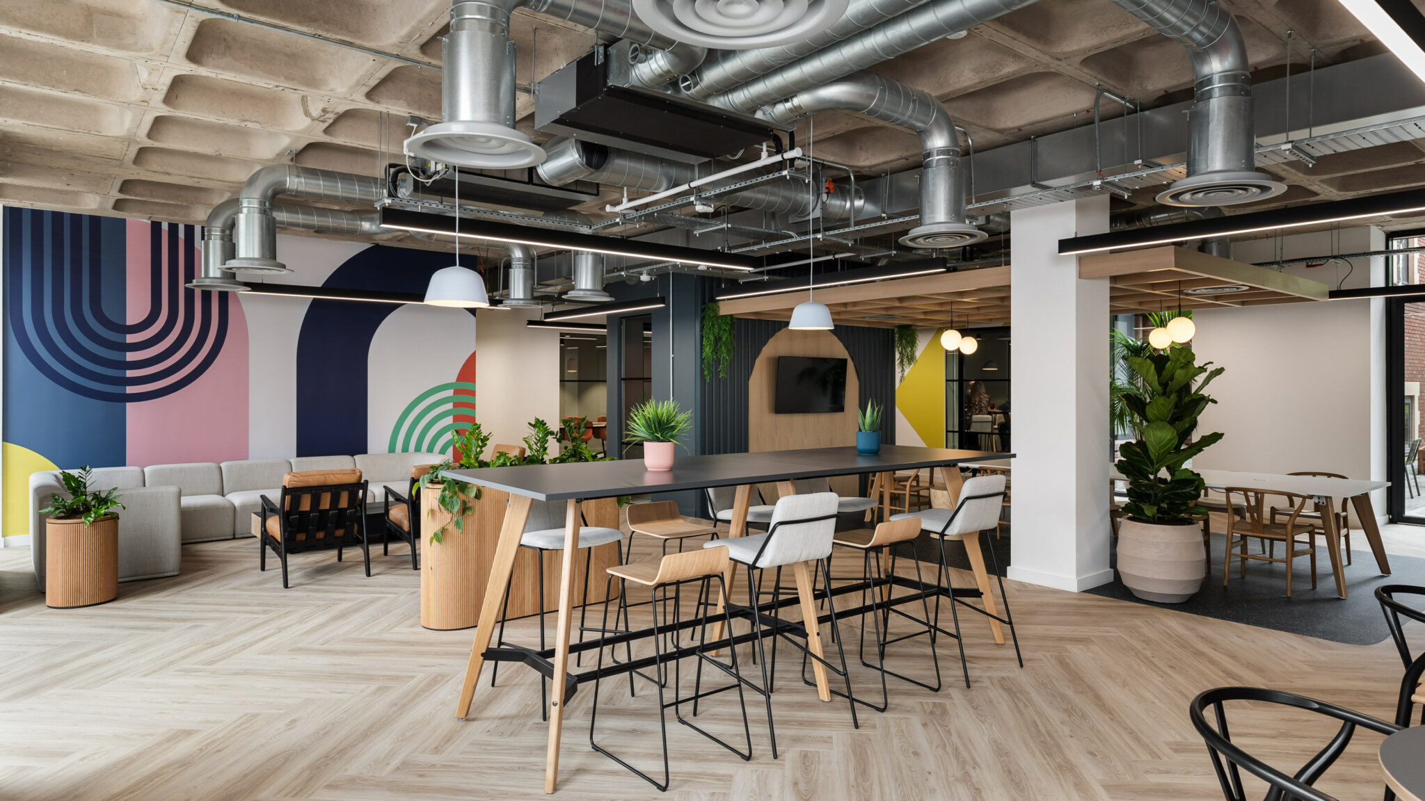 ‘Plug & Play’ Workspace for Boultbee Brooks Real Estate | Oktra
