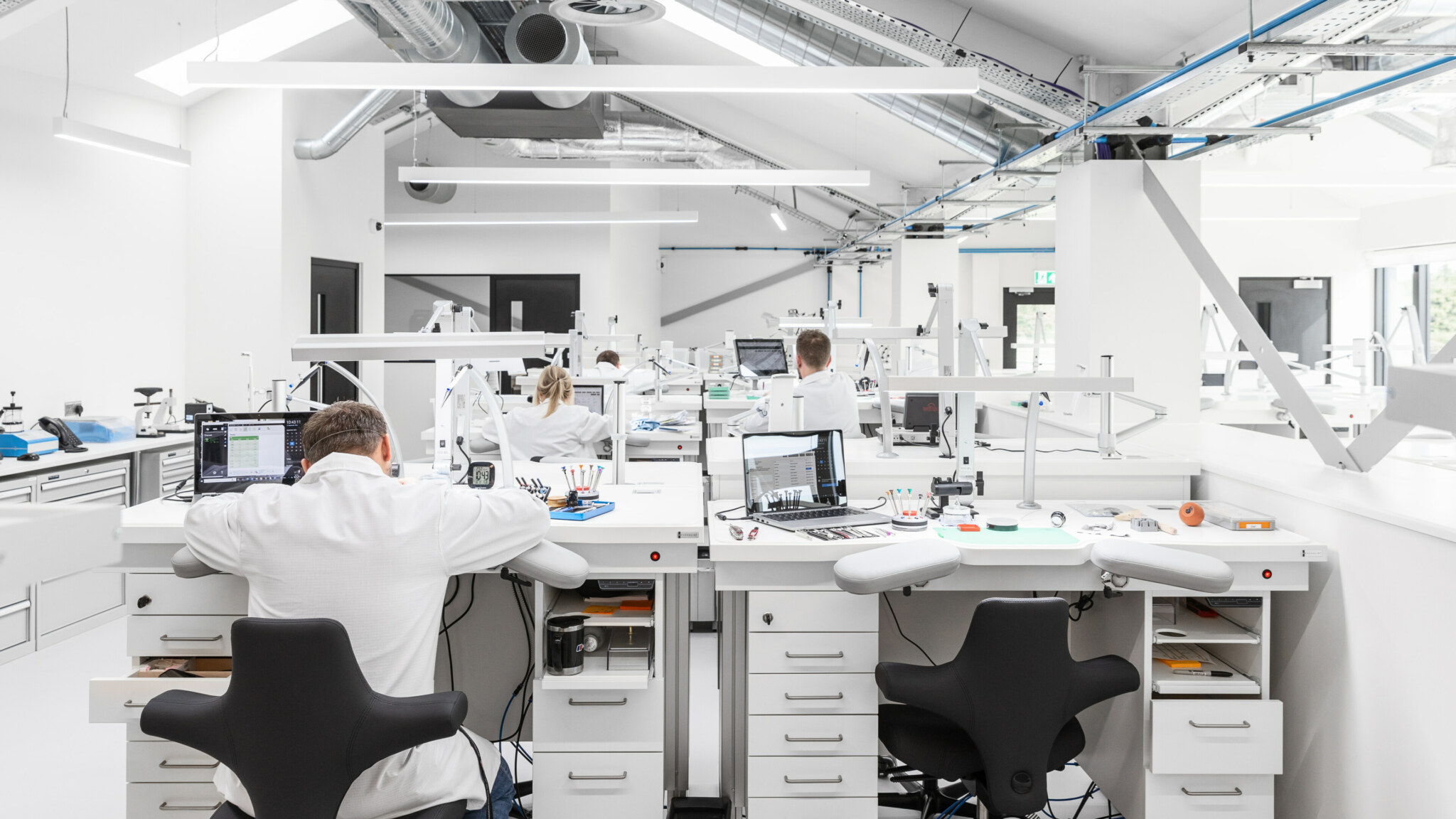 Laboratory Design Essentials: Creating Efficient and Safe Workspaces ...