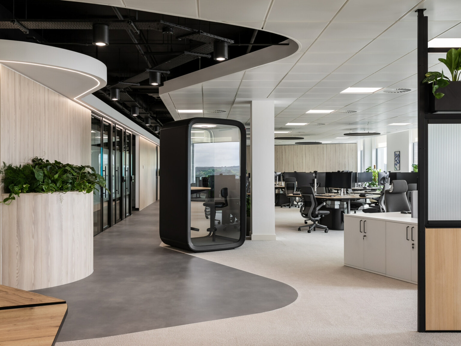 Crawley Office Design for Insurance Firm | Oktra Case Study