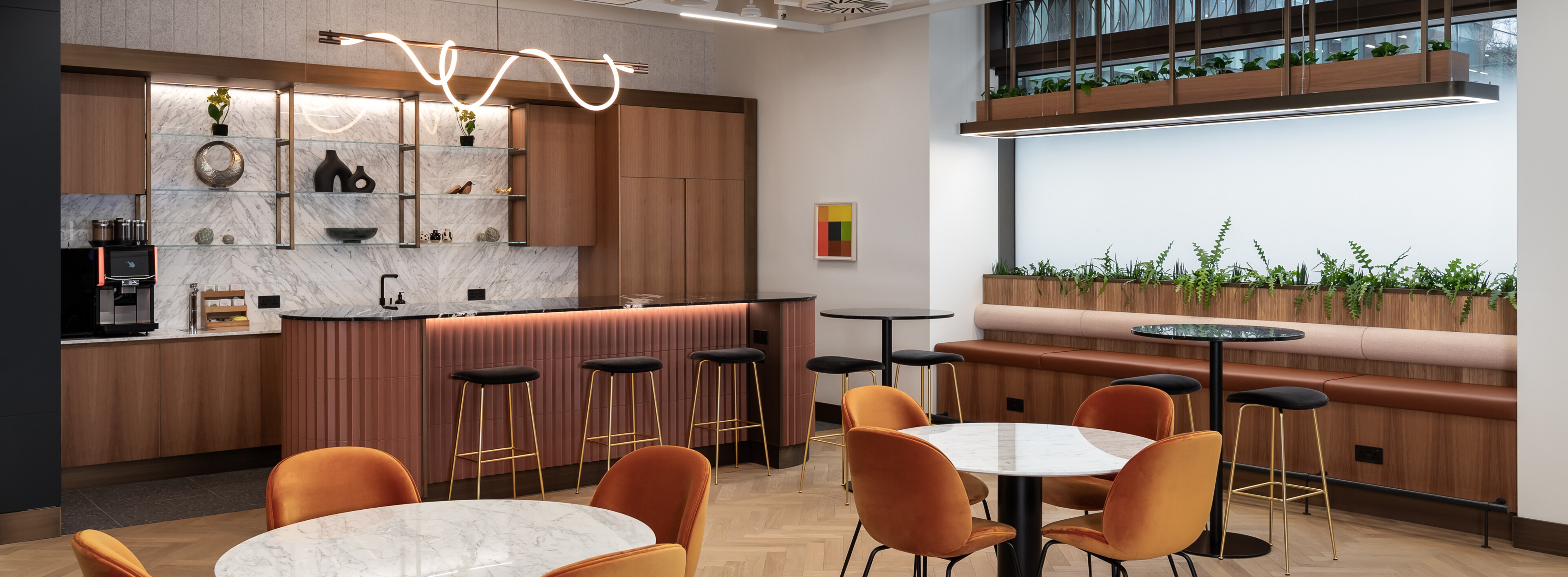 Breakout Spaces in Offices: 6 Designs for Modern Workplaces in 2025 | Oktra