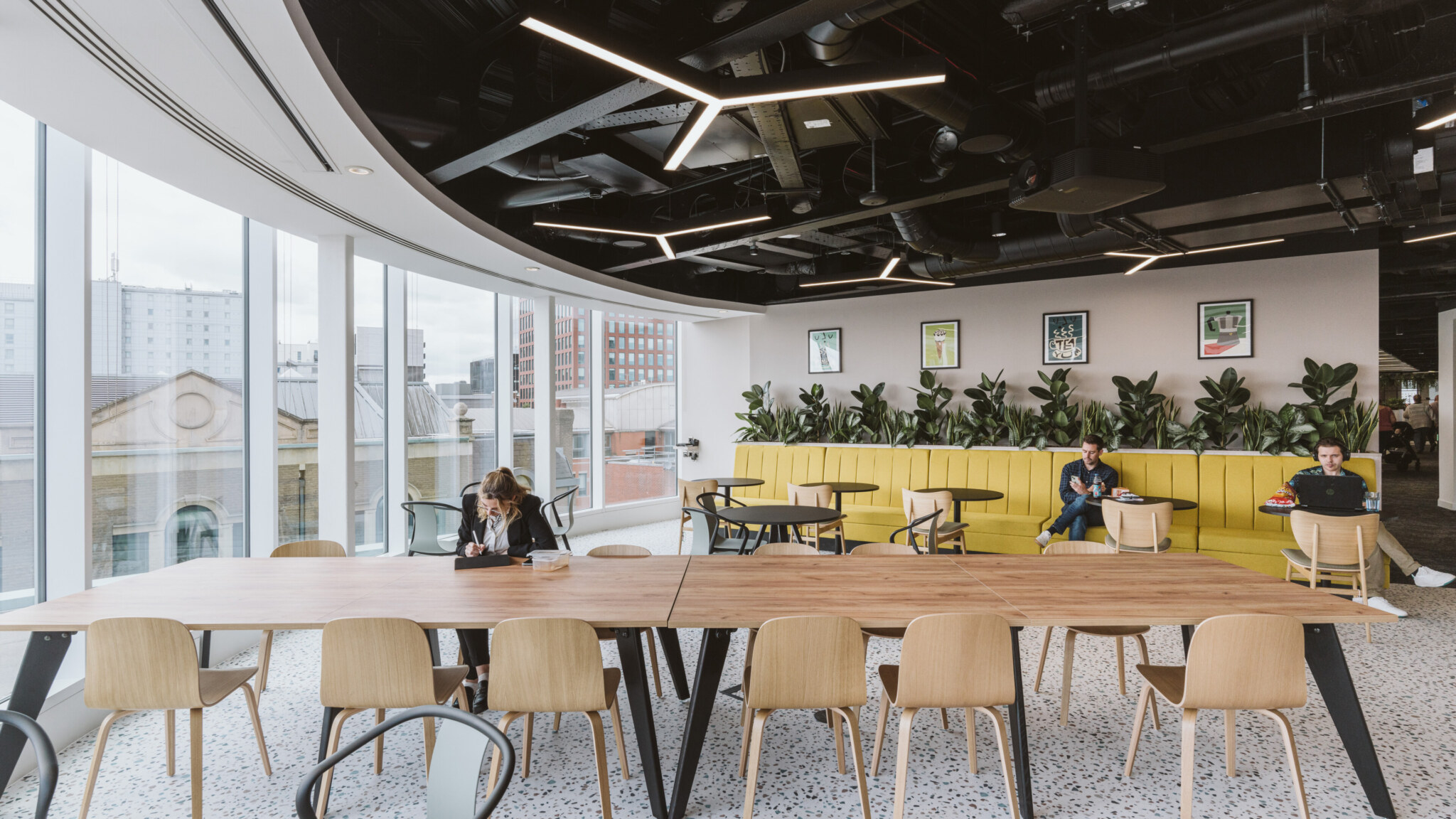 Reading Office Design for Crowe UK | Oktra Case Study