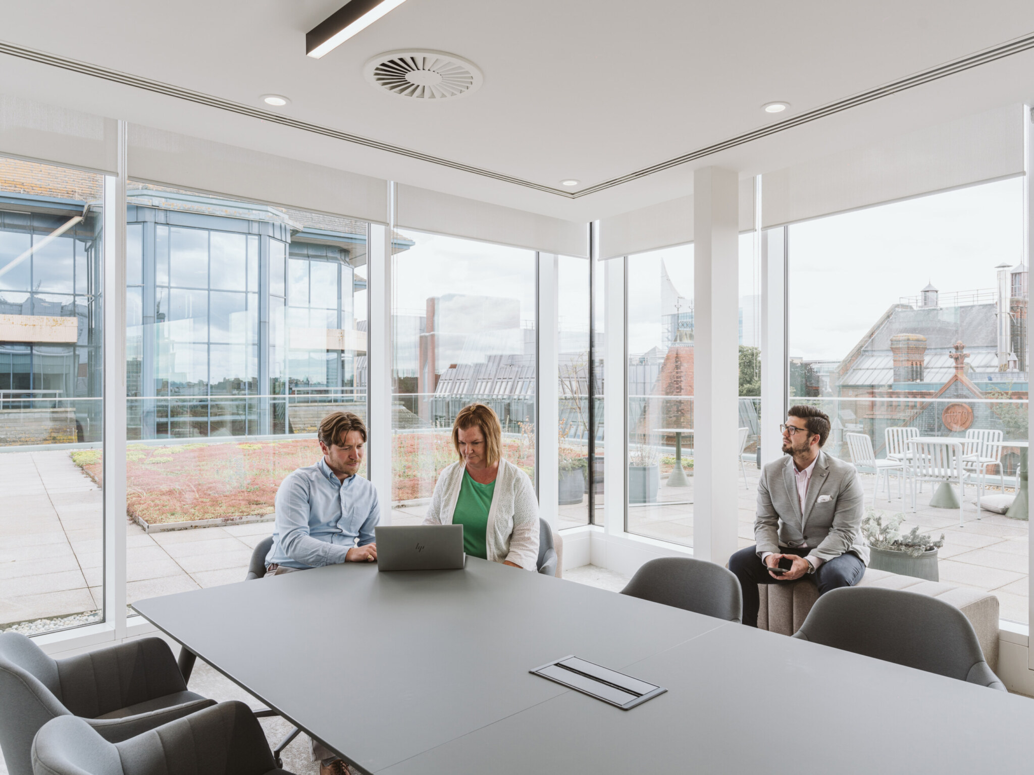 Reading Office Design for Crowe UK | Oktra Case Study