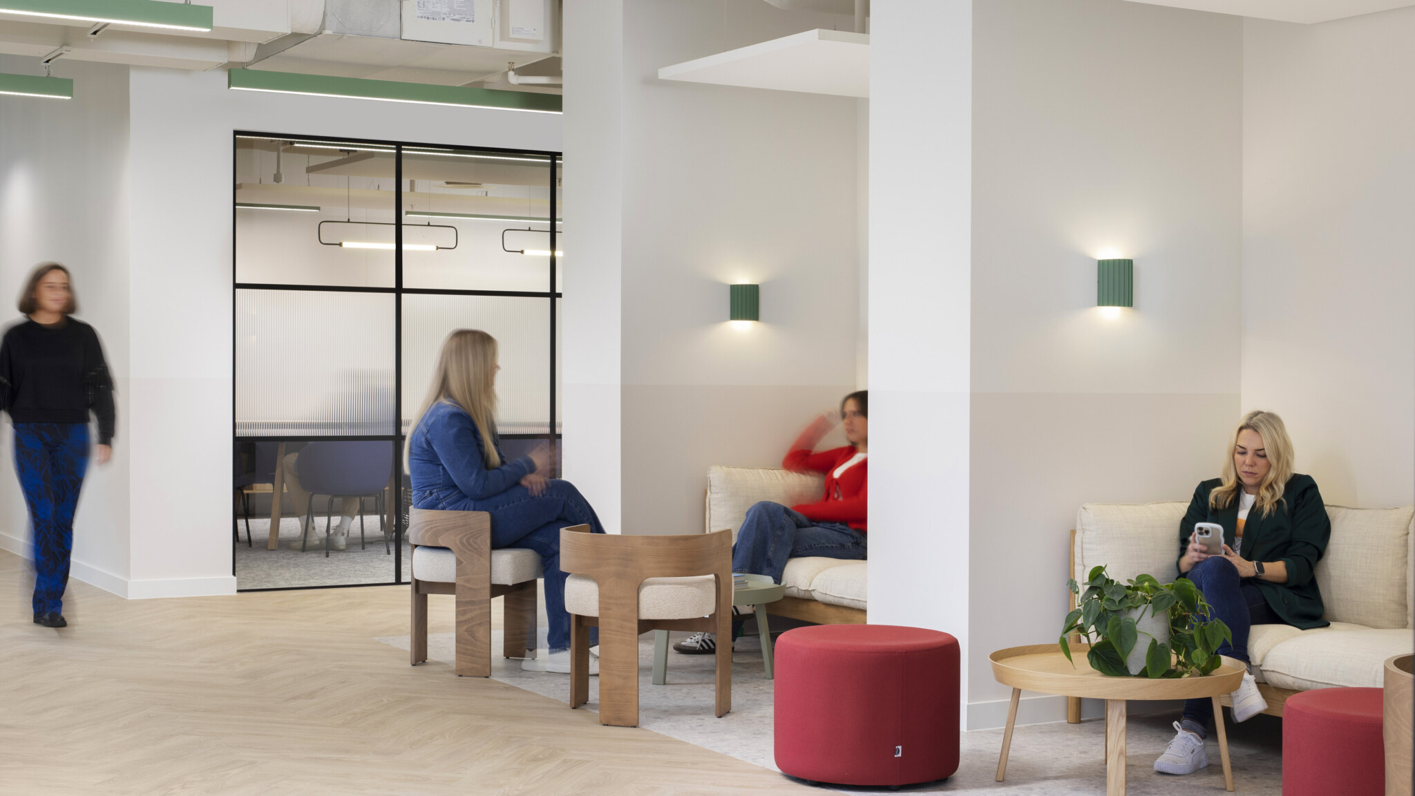 Open Plan Office Layout: Tips for Productivity & Collaboration | Oktra