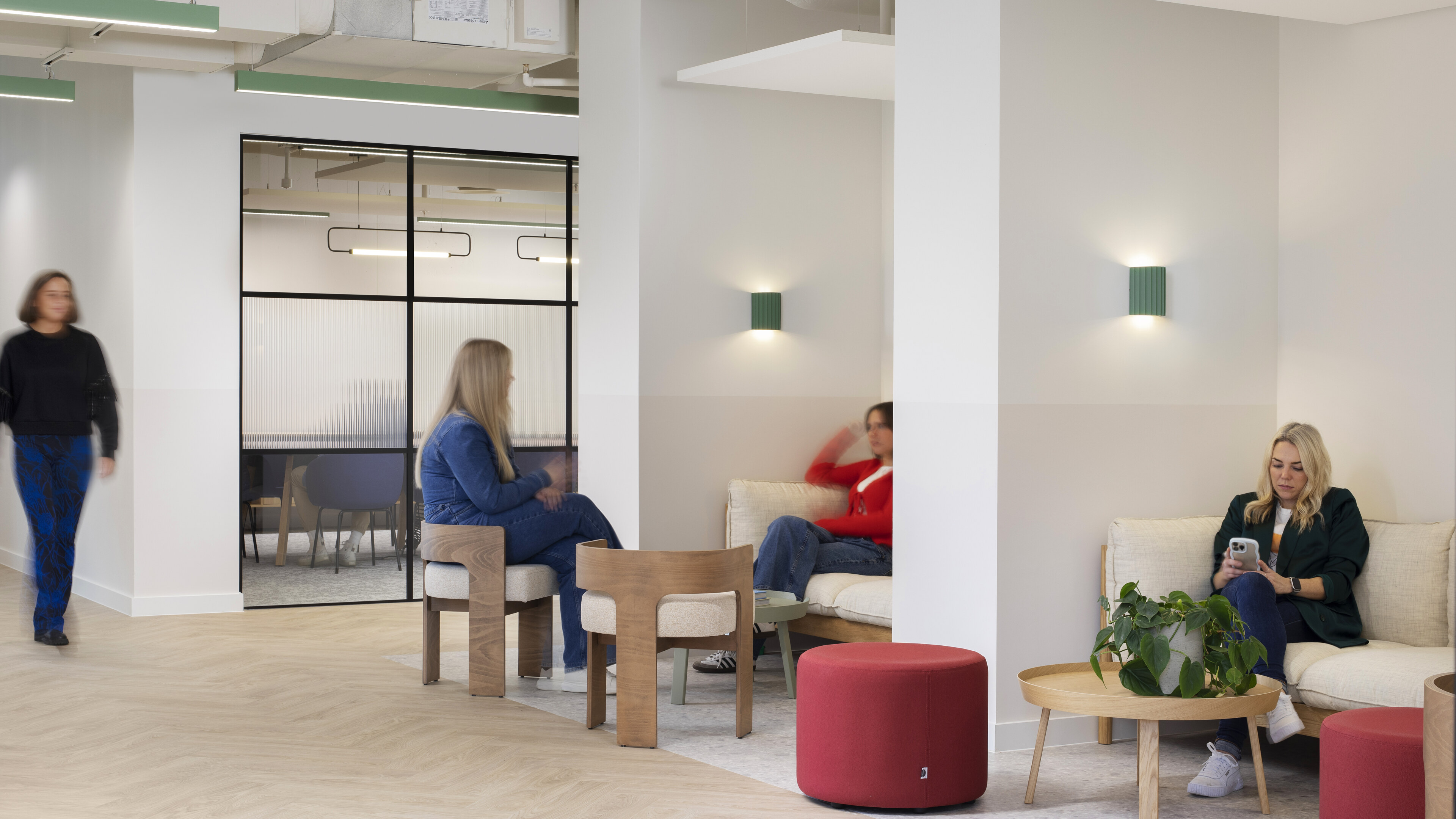Open Plan Office Layout: Tips for Productivity & Collaboration | Oktra
