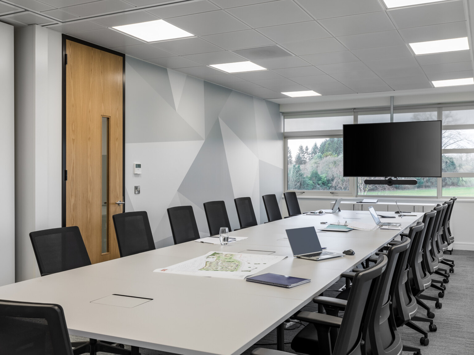Modern Conference Room Design Ideas for Every Workplace | Oktra
