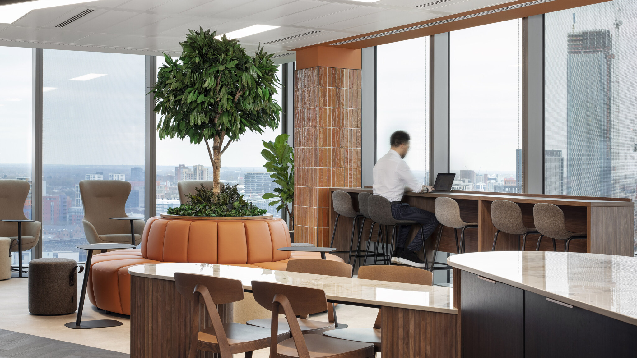 Manchester Office Design: Hybrid Hub with Skyline Views by Oktra