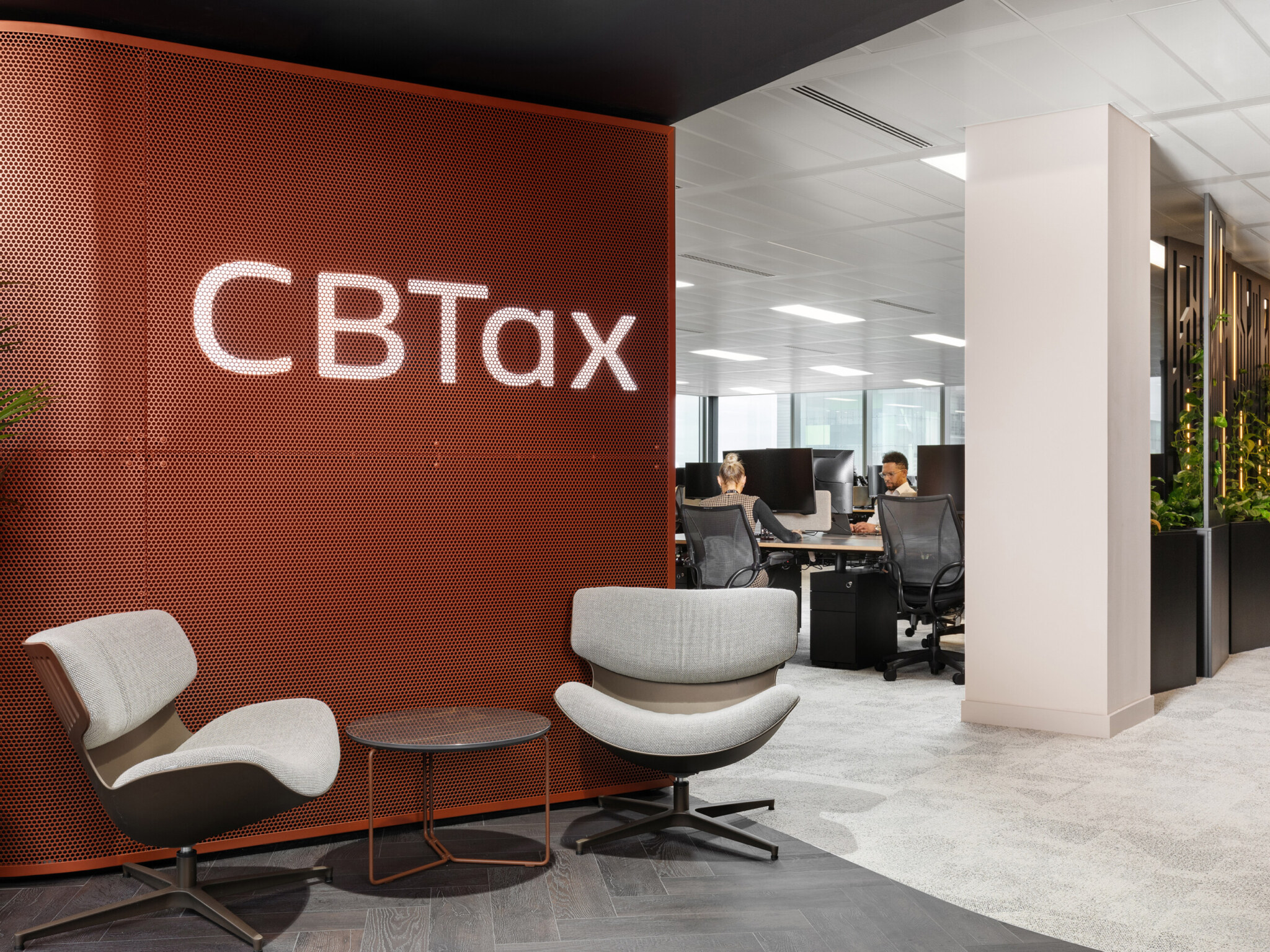 Manchester Office Design: Hybrid Hub with Skyline Views by Oktra