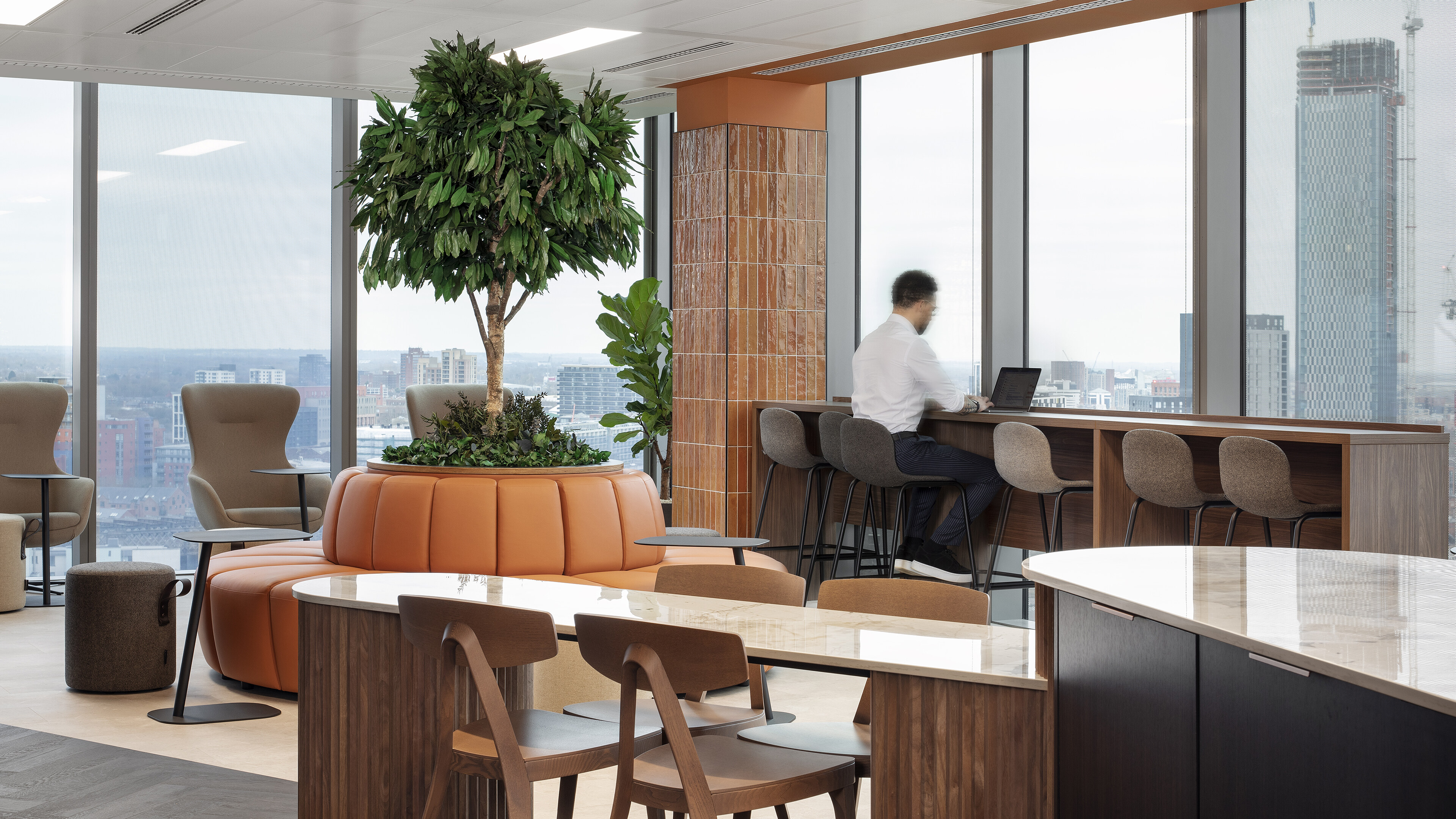 4 Key Pillars for Designing the Hybrid Office