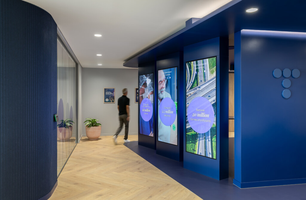 Top 5 Workplace Tech Trends for 2026 | Oktra